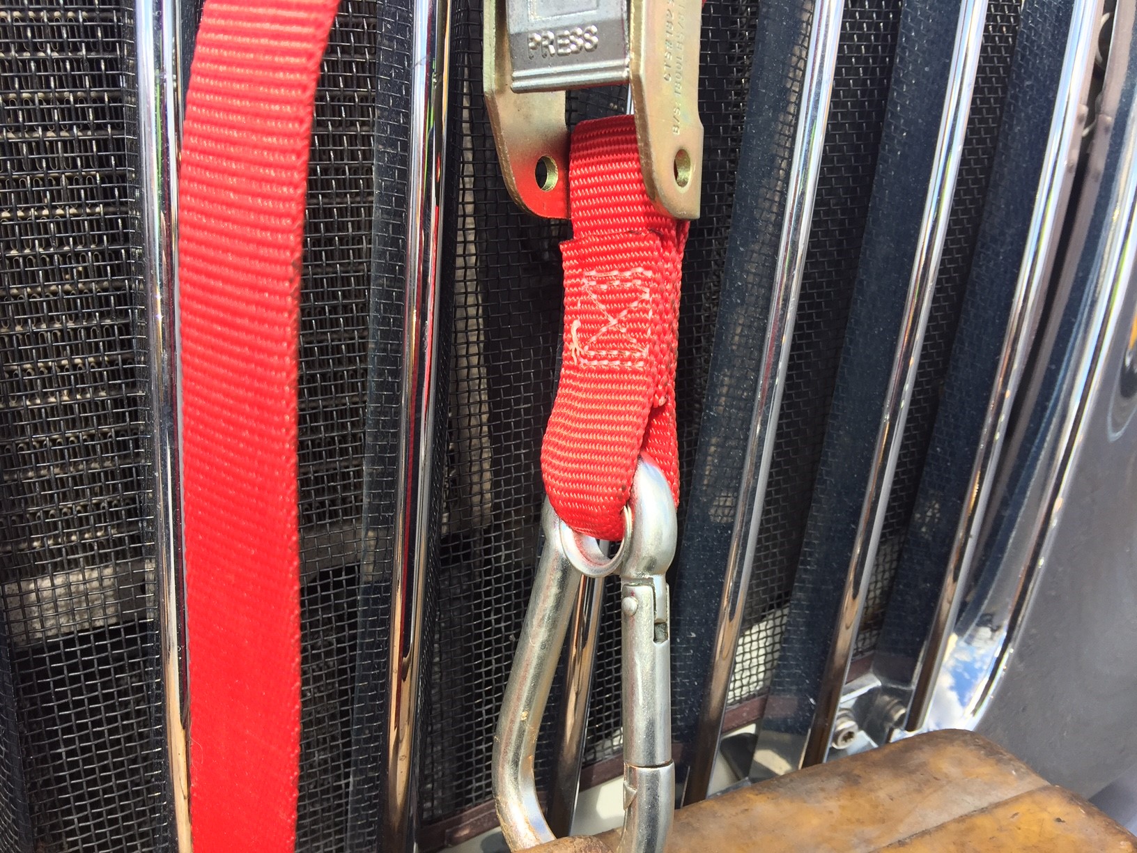 TOW LIGHT TIE-DOWN STRAPS KIT - CTS CARGO